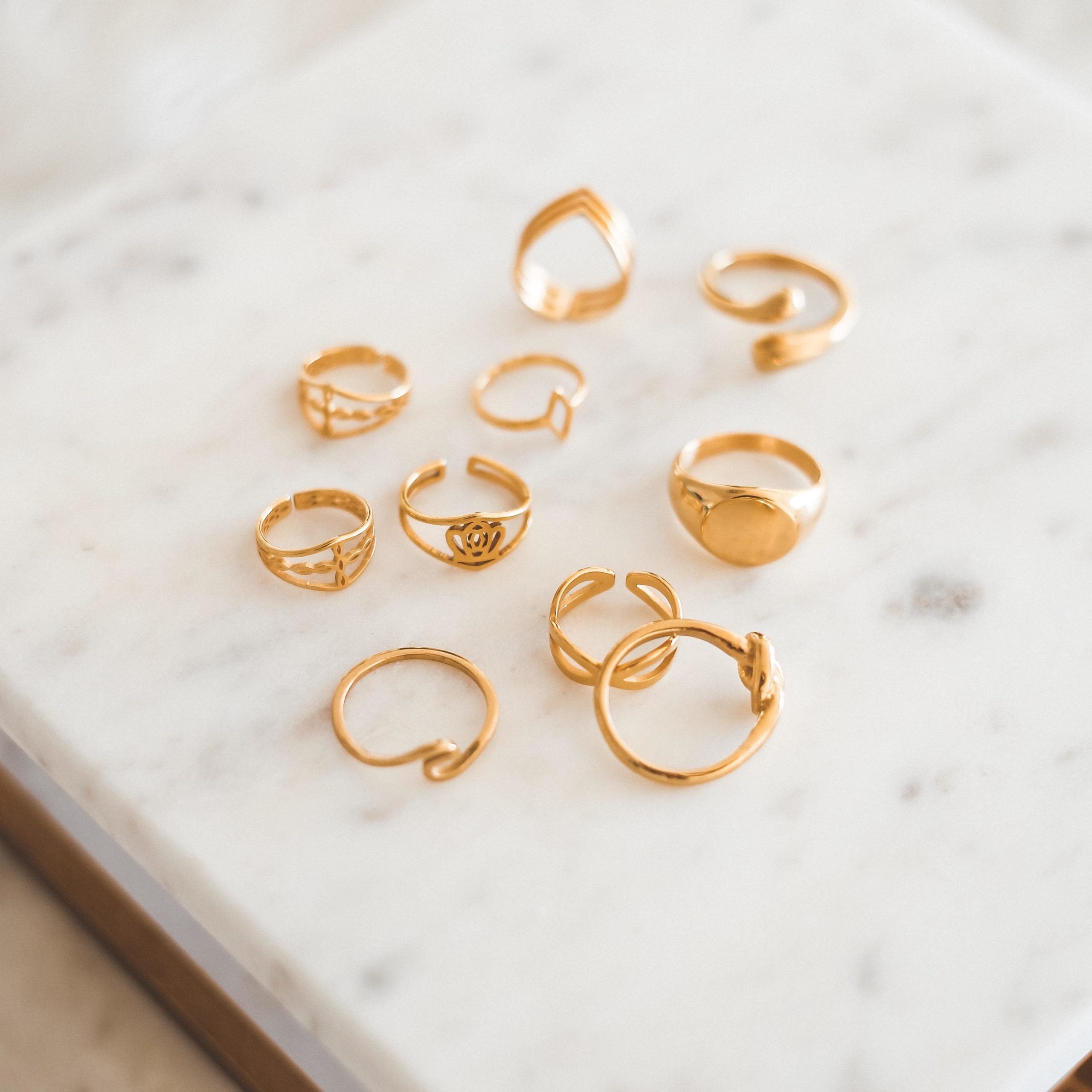 Rings – Lovely Breeze